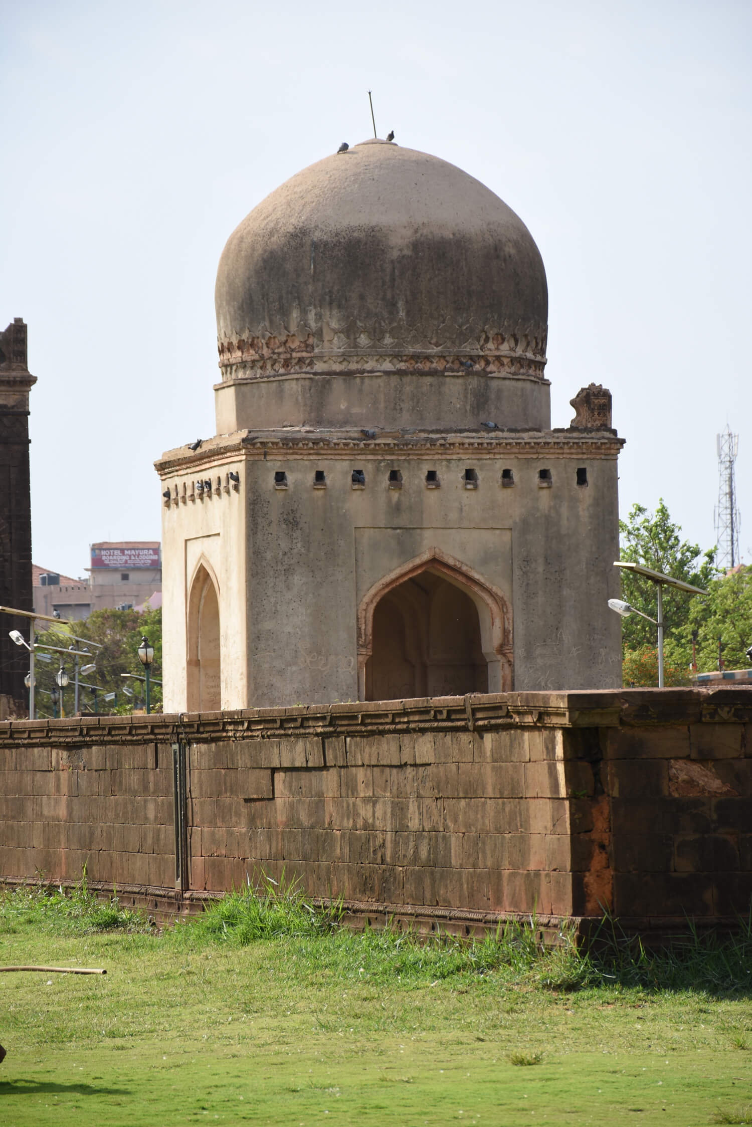 Barid Shahi Tombs - ARCHAEOLOGICAL SURVEY OF INDIA
