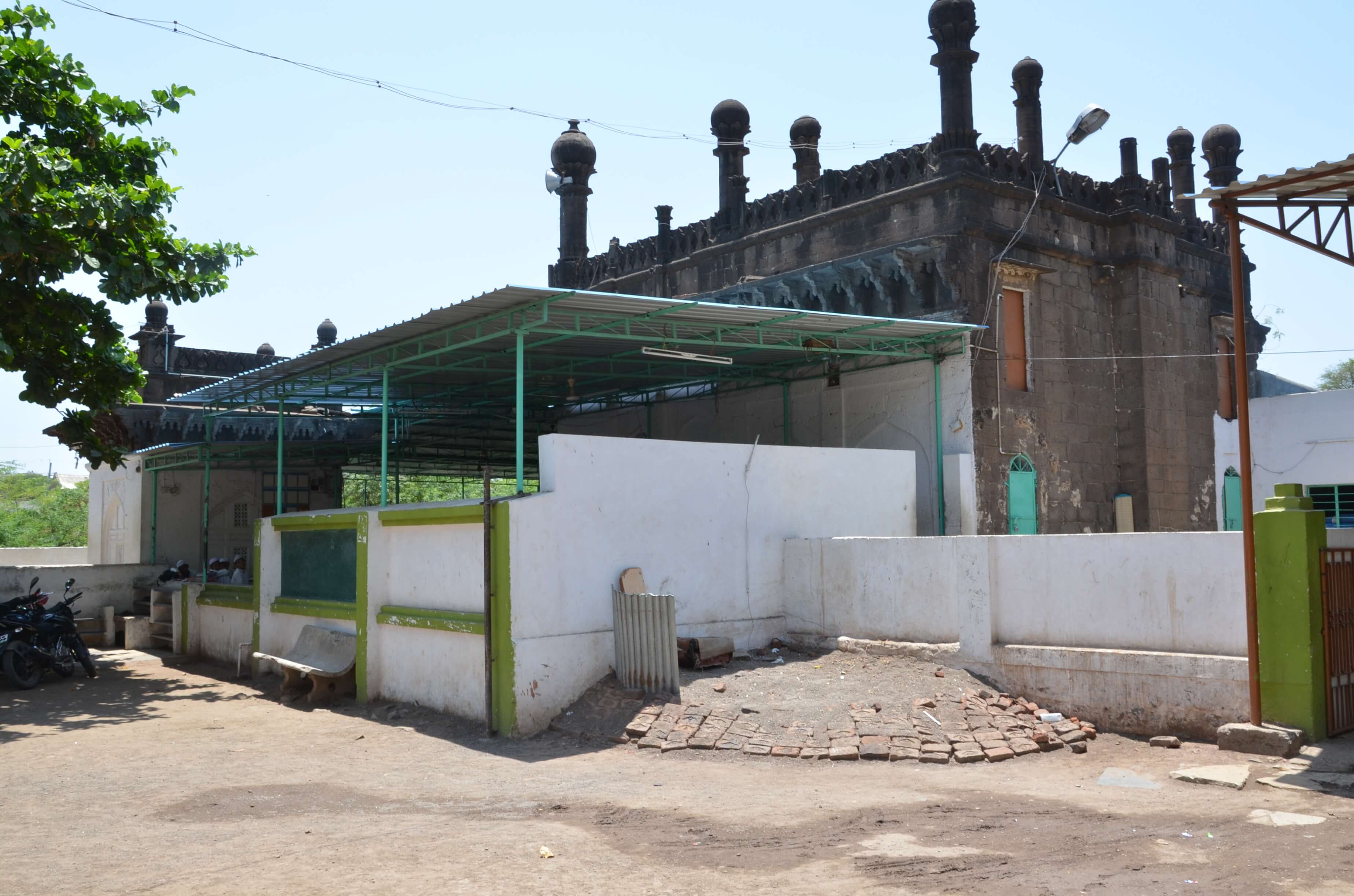 Yakub Dabuli's Mosque and tomb No. 204 - ARCHAEOLOGICAL SURVEY OF INDIA