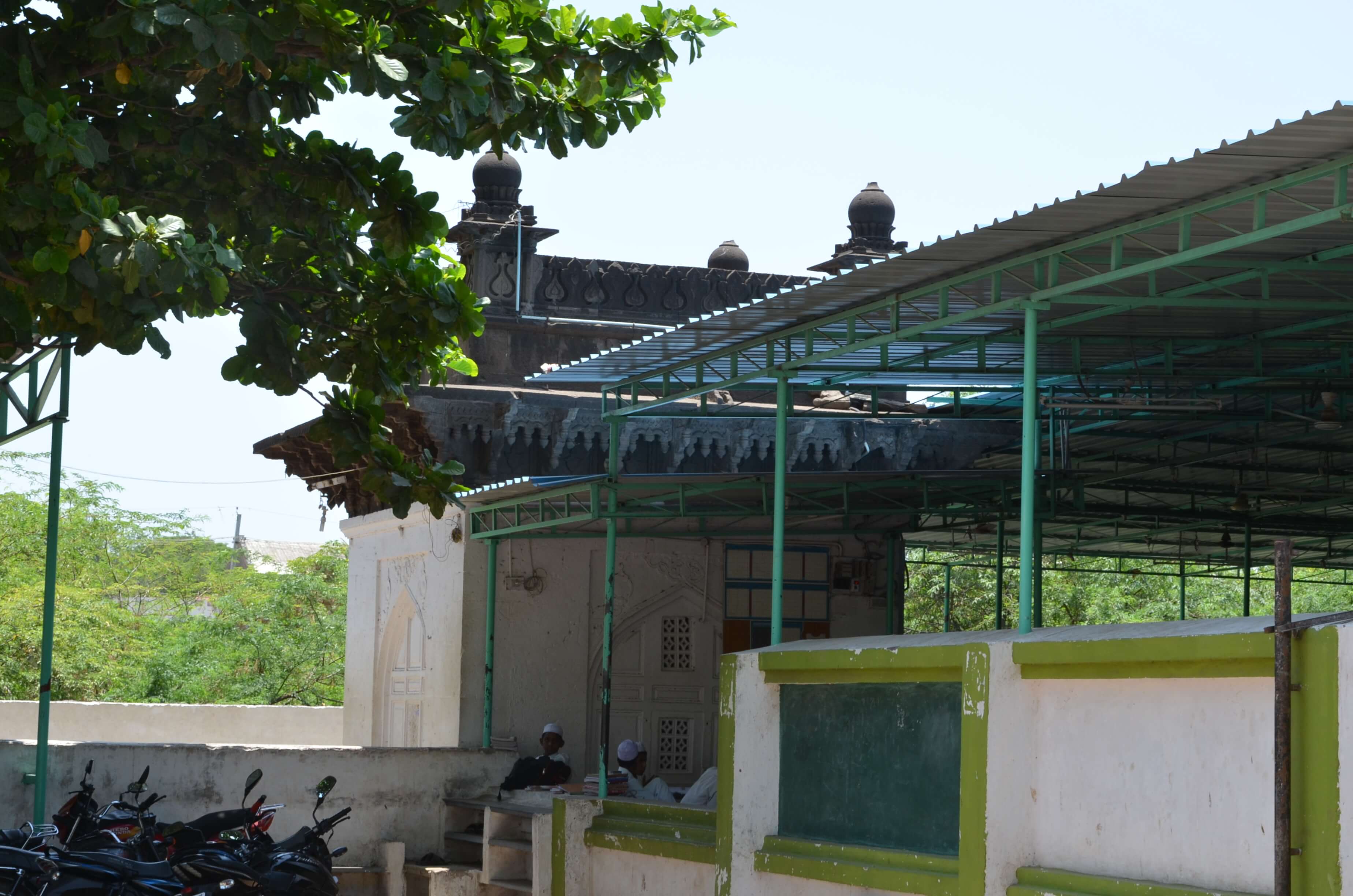 Yakub Dabuli's Mosque and tomb No. 204 - ARCHAEOLOGICAL SURVEY OF INDIA