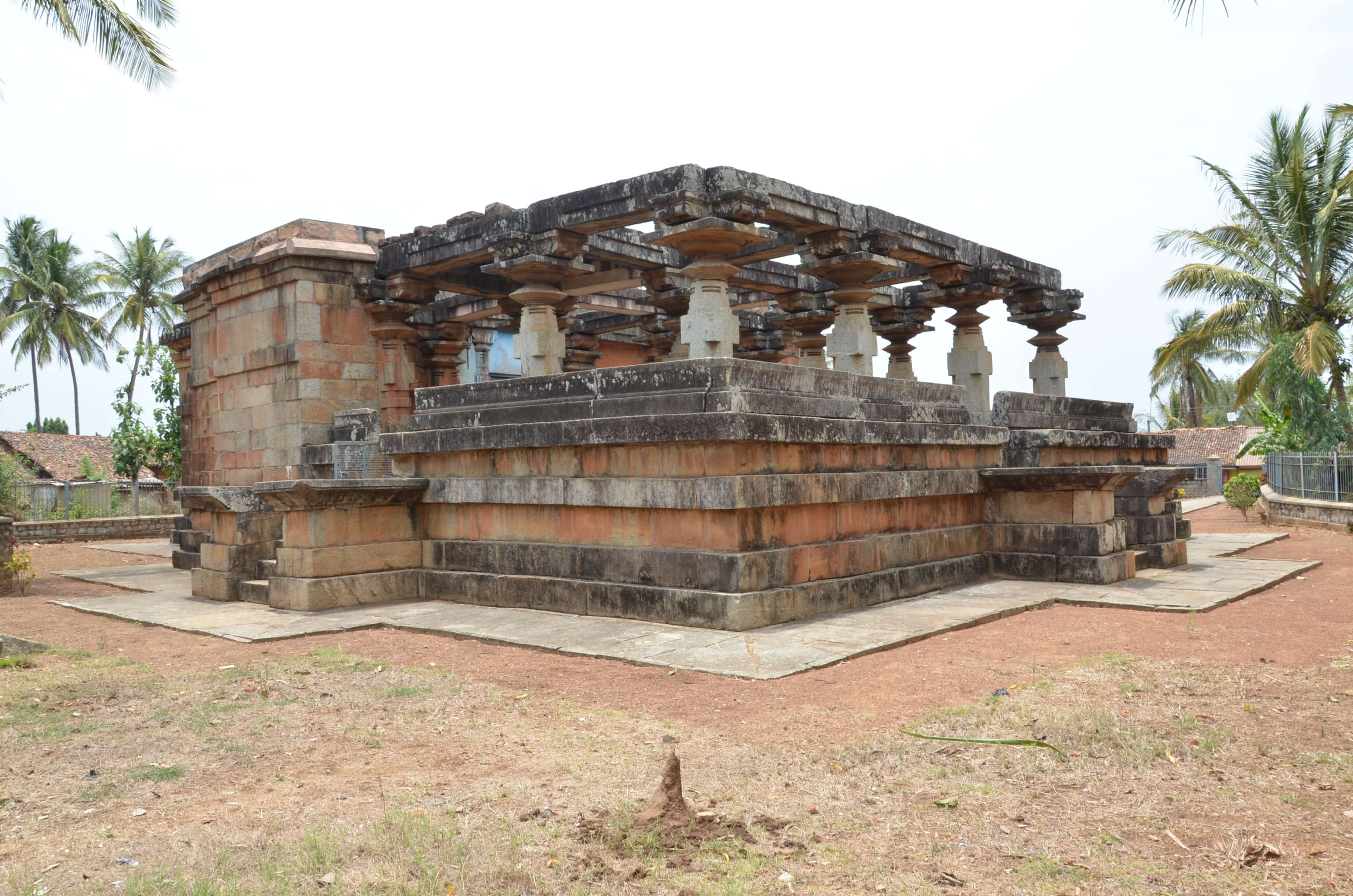 Group of temples at Halsi, (Suvarneshvara Temple, Rameshvar Temple ...