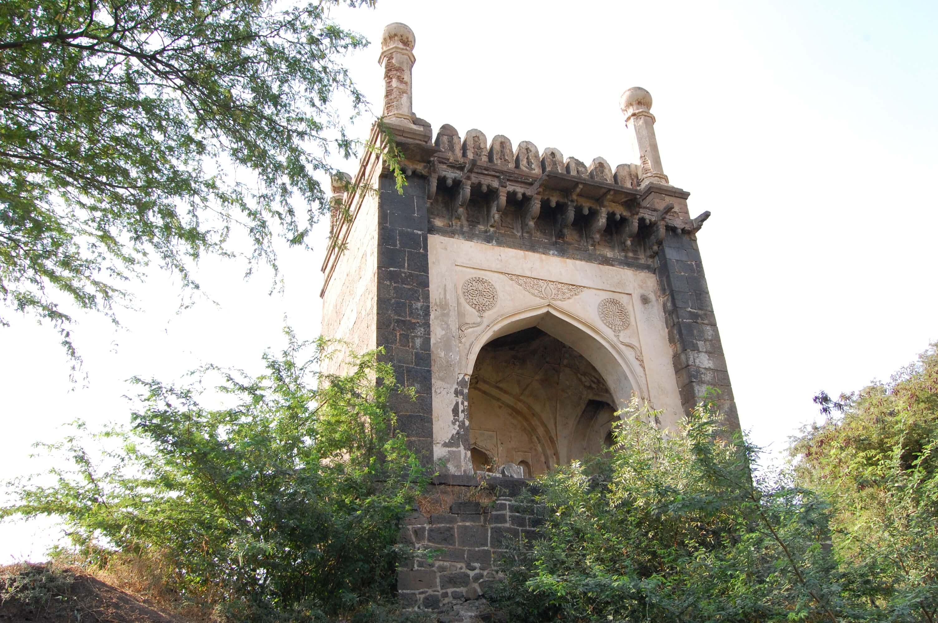 Masjid in the Village site - ARCHAEOLOGICAL SURVEY OF INDIA