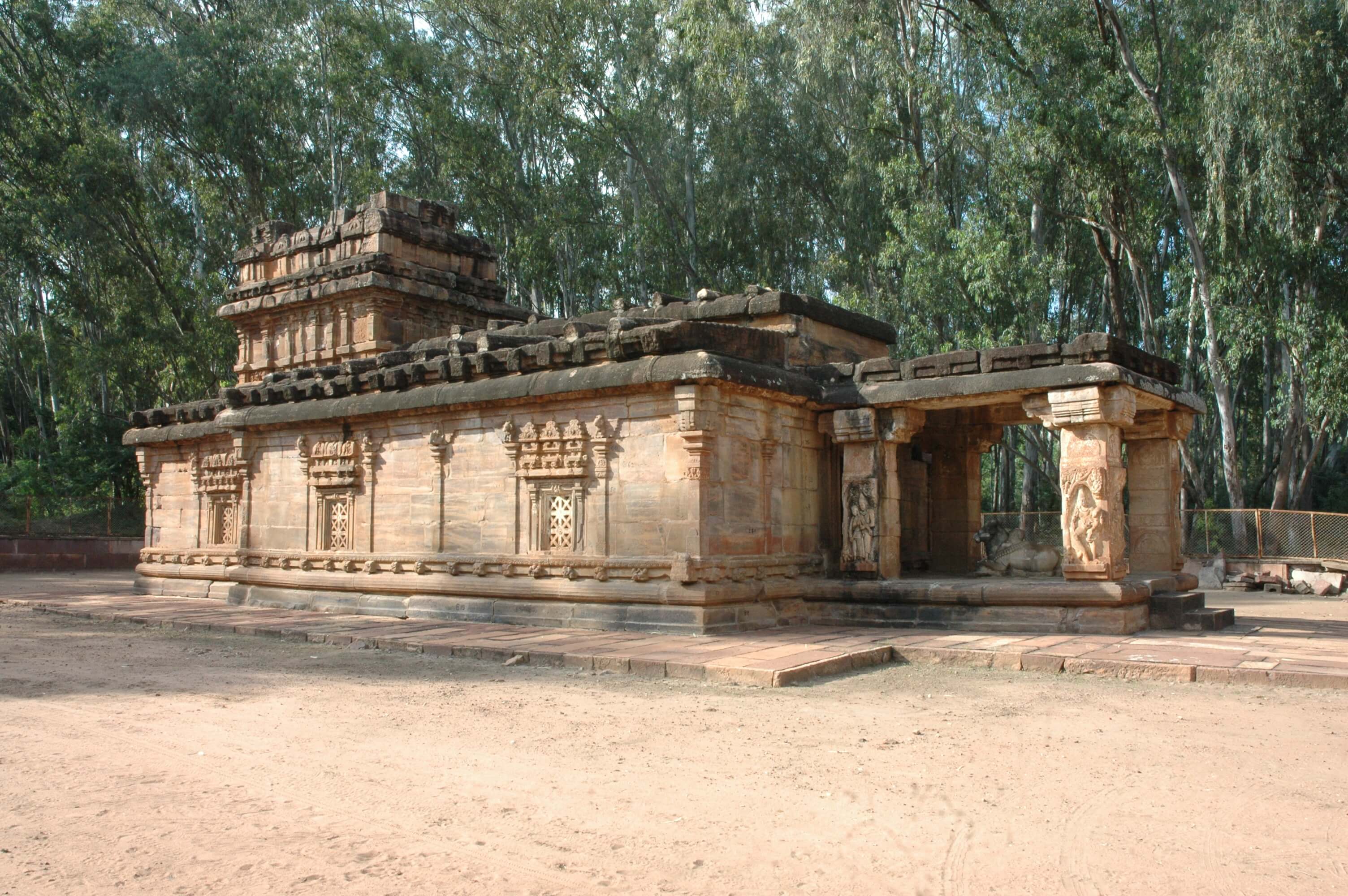 Nagnath Temple in the Nagnath valley near Shivayogamandir ...
